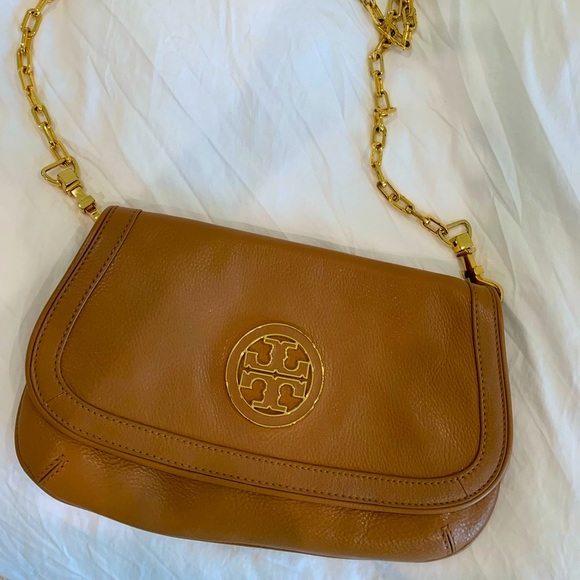Tory Burch | Bags | Tory Burch Tan Amanda Crossbody | Poshmark